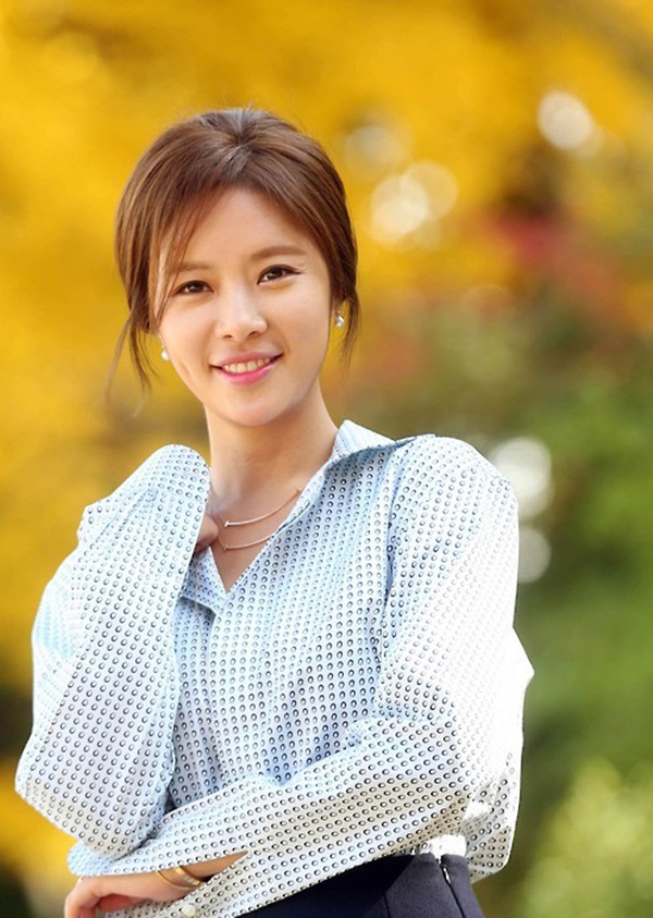 ฮวังจองอึม (Hwang Jung Eun) คอนเฟิร์ม เธอกำลังออกเดทกับโปรกอล์ฟหนุ่มอี ...